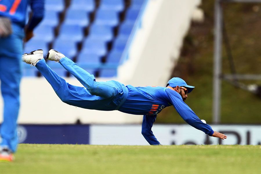 Virat Kohli was a busy man at short extra-cover | ESPNcricinfo.com