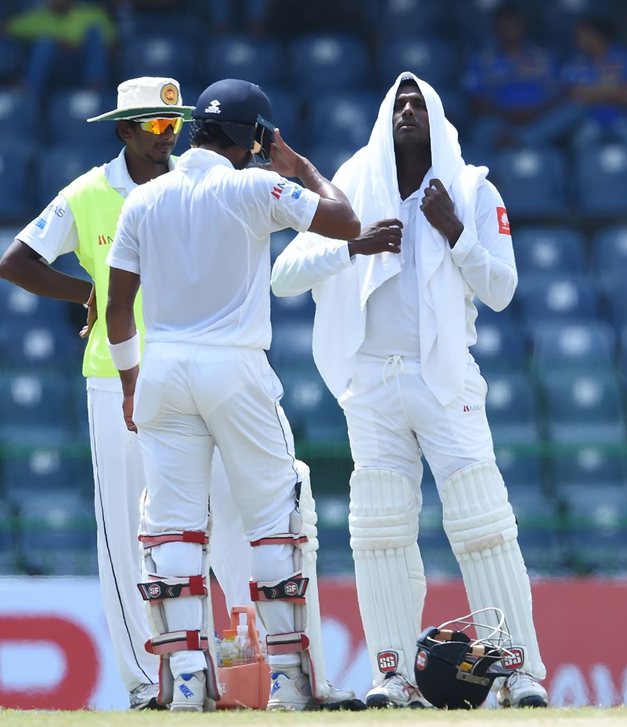 Angelo Mathews cools down in the middle | ESPNcricinfo.com