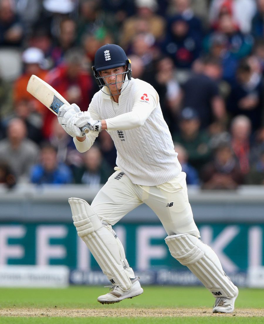 Tom Westley whips off his legs | ESPNcricinfo.com