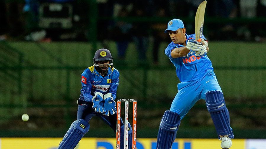 Battling time, MS Dhoni attempts a technique tweak | ESPNcricinfo