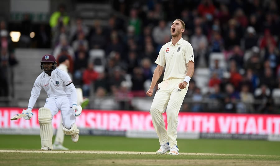 Stuart Broad cries out in anguish after a dropped catch | ESPNcricinfo.com