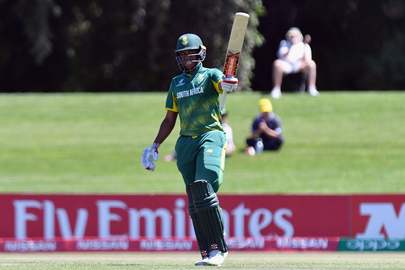 Wandile Makwetu celebrates his half-century | ESPNcricinfo.com