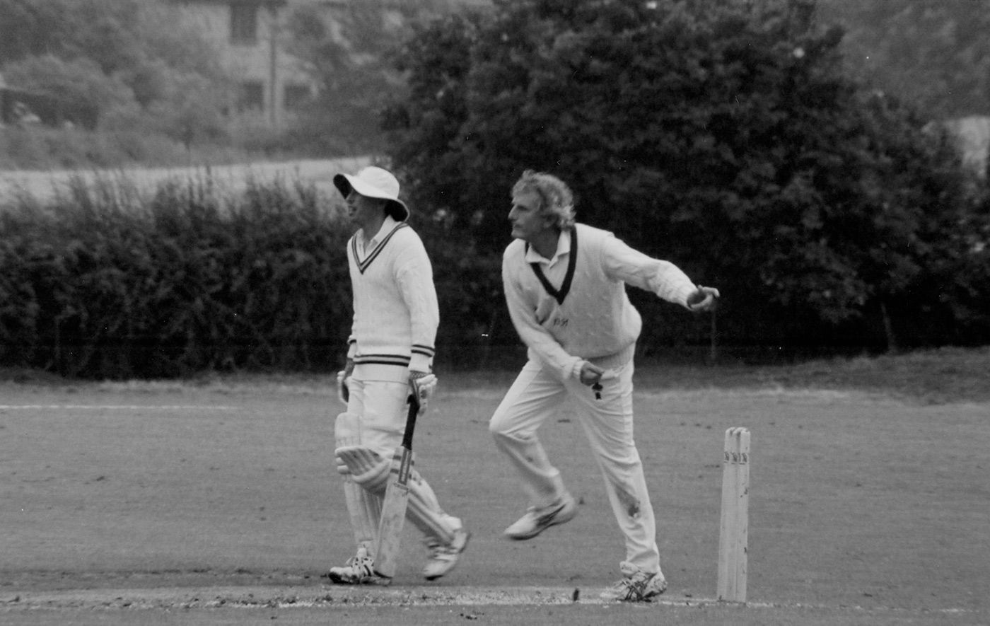 John Snow bowls for an Old England side | ESPNcricinfo.com