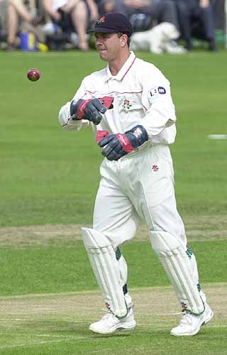 Warren Hegg ; wicketkeeping portrait | ESPNcricinfo.com