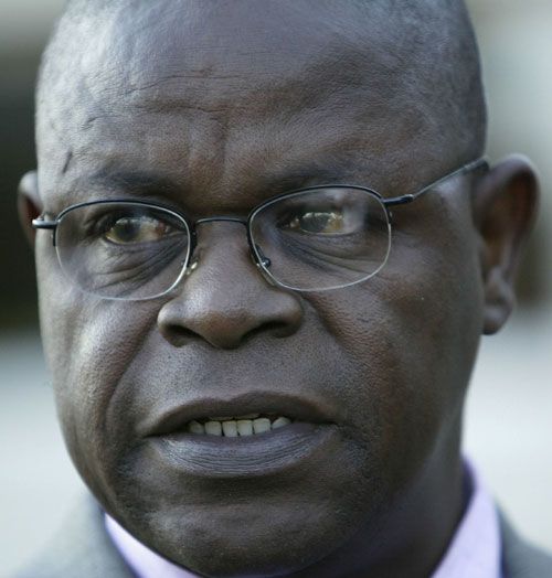 Peter Chingoka talks to the media | ESPNcricinfo.com