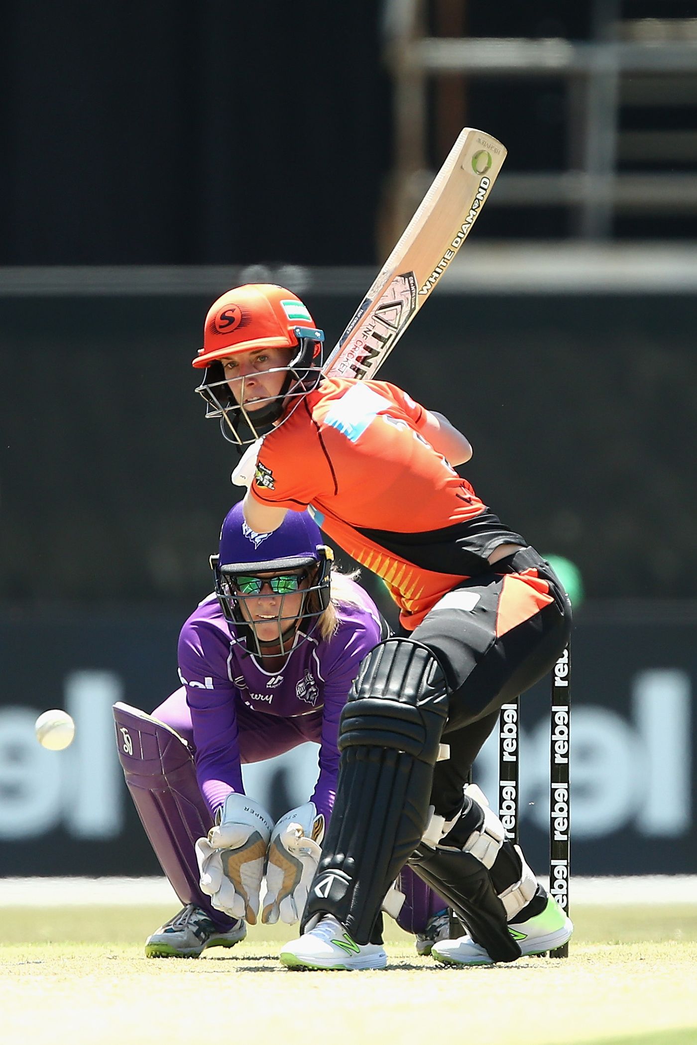 Elyse Villani watches the ball closely | ESPNcricinfo.com