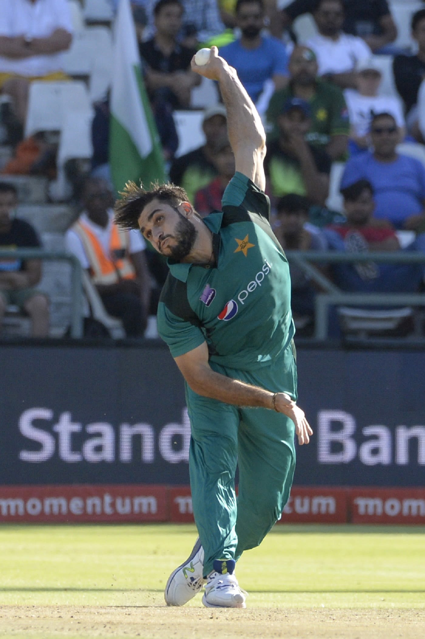 Usman Khan Shinwari delivers a ball at Newlands | ESPNcricinfo.com