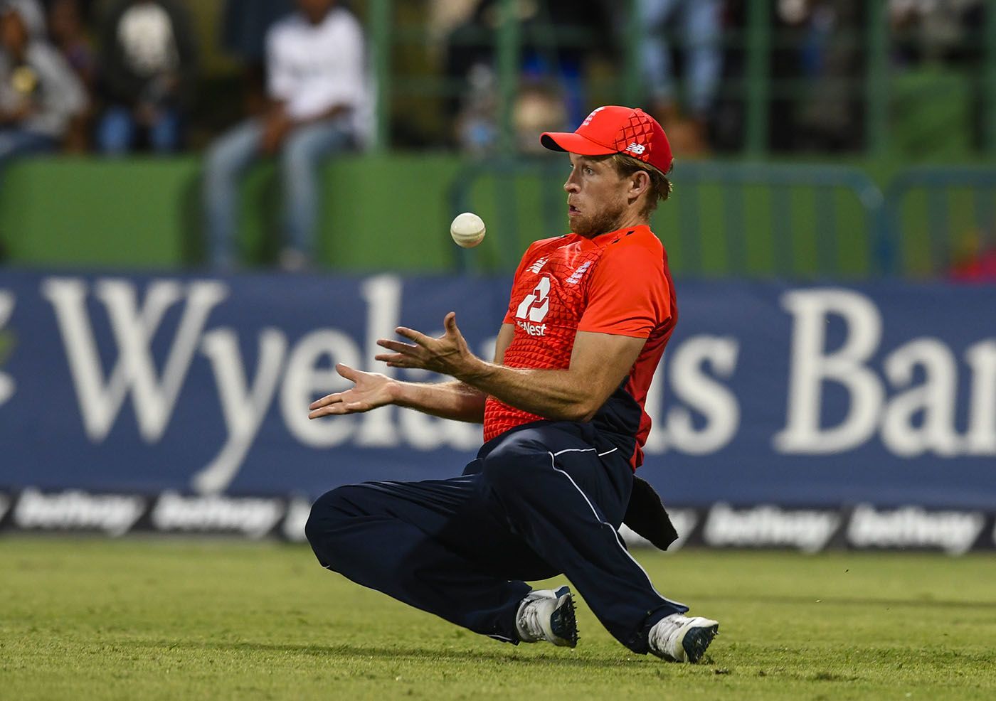 David Willey held on to a juggling take | ESPNcricinfo.com