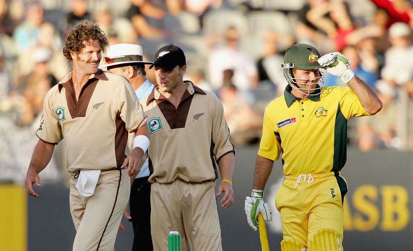 Chris Cairns, Jeff Wilson and Ricky Ponting have a chat | ESPNcricinfo.com