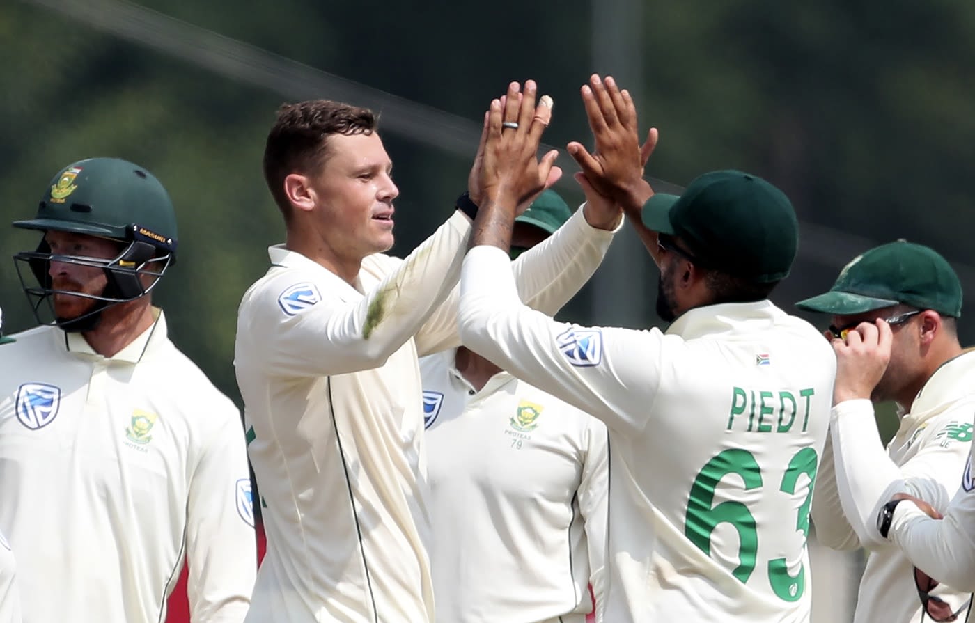 George Linde celebrates his maiden Test wicket | ESPNcricinfo.com