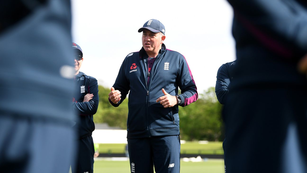 Chris Silverwood to fly home early after family bereavement | ESPNcricinfo