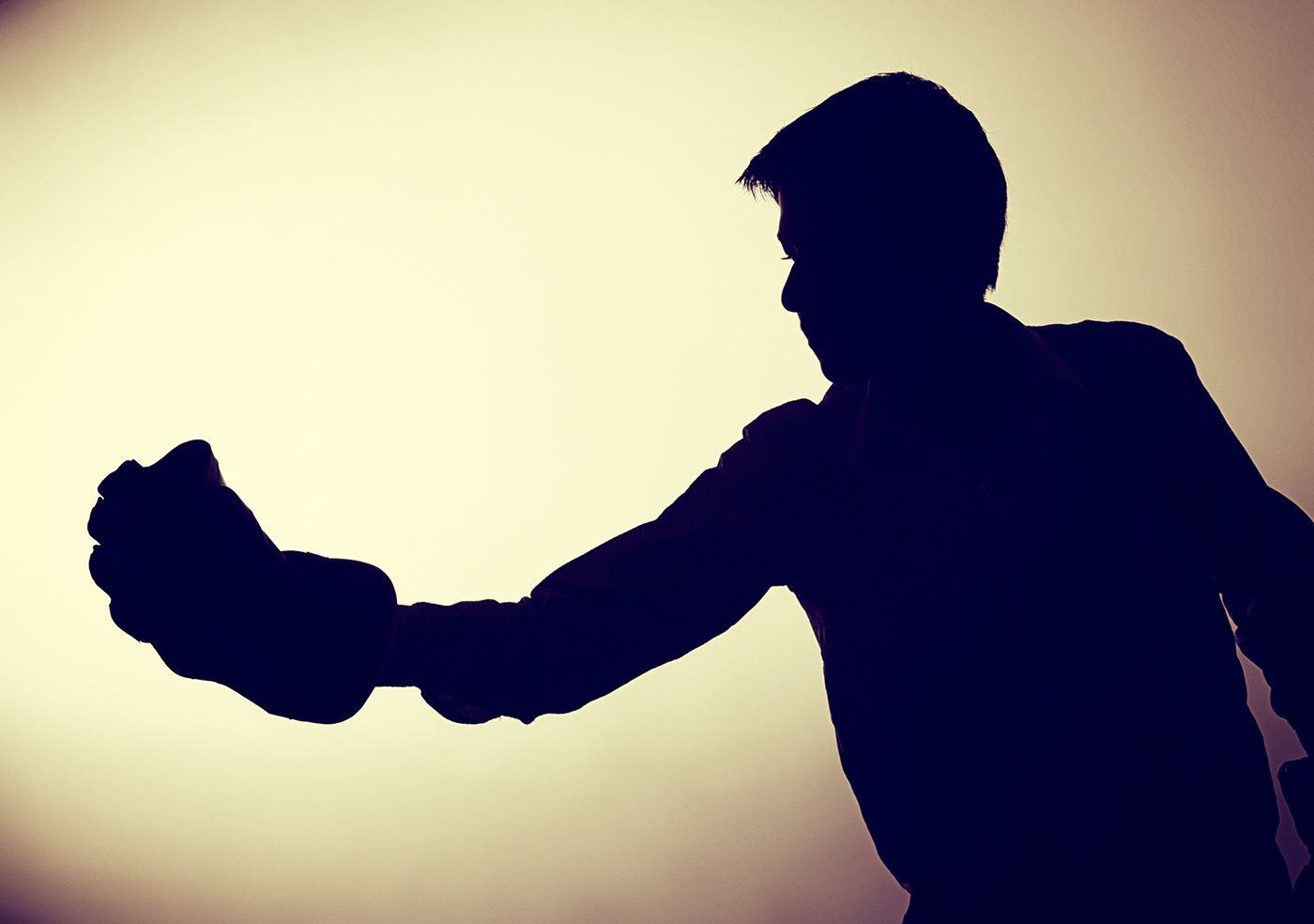 Silhouette of a wicketkeeper | ESPNcricinfo.com