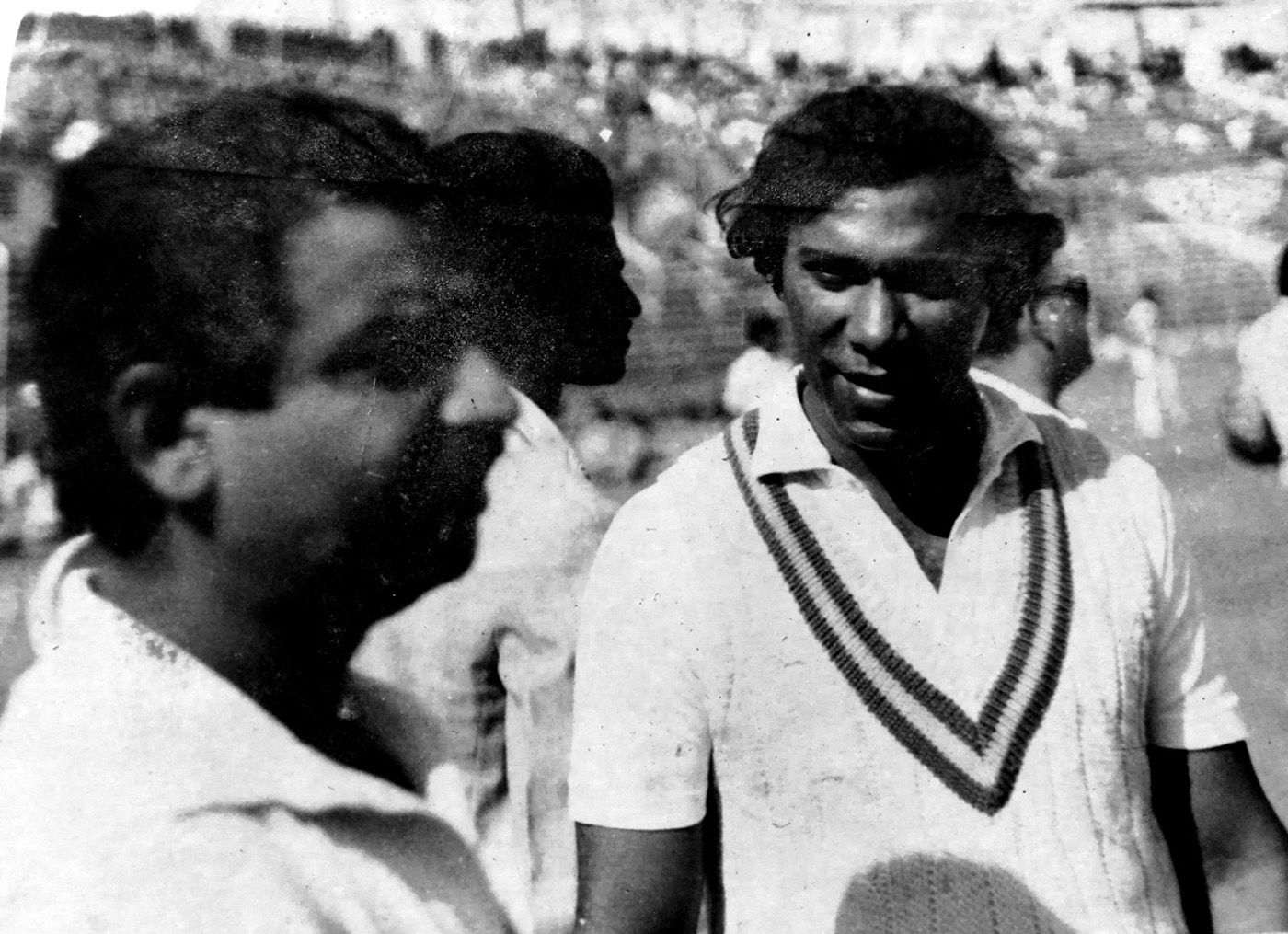 Rumi (right) with Indian batsman Gundappa Viswanath | ESPNcricinfo.com