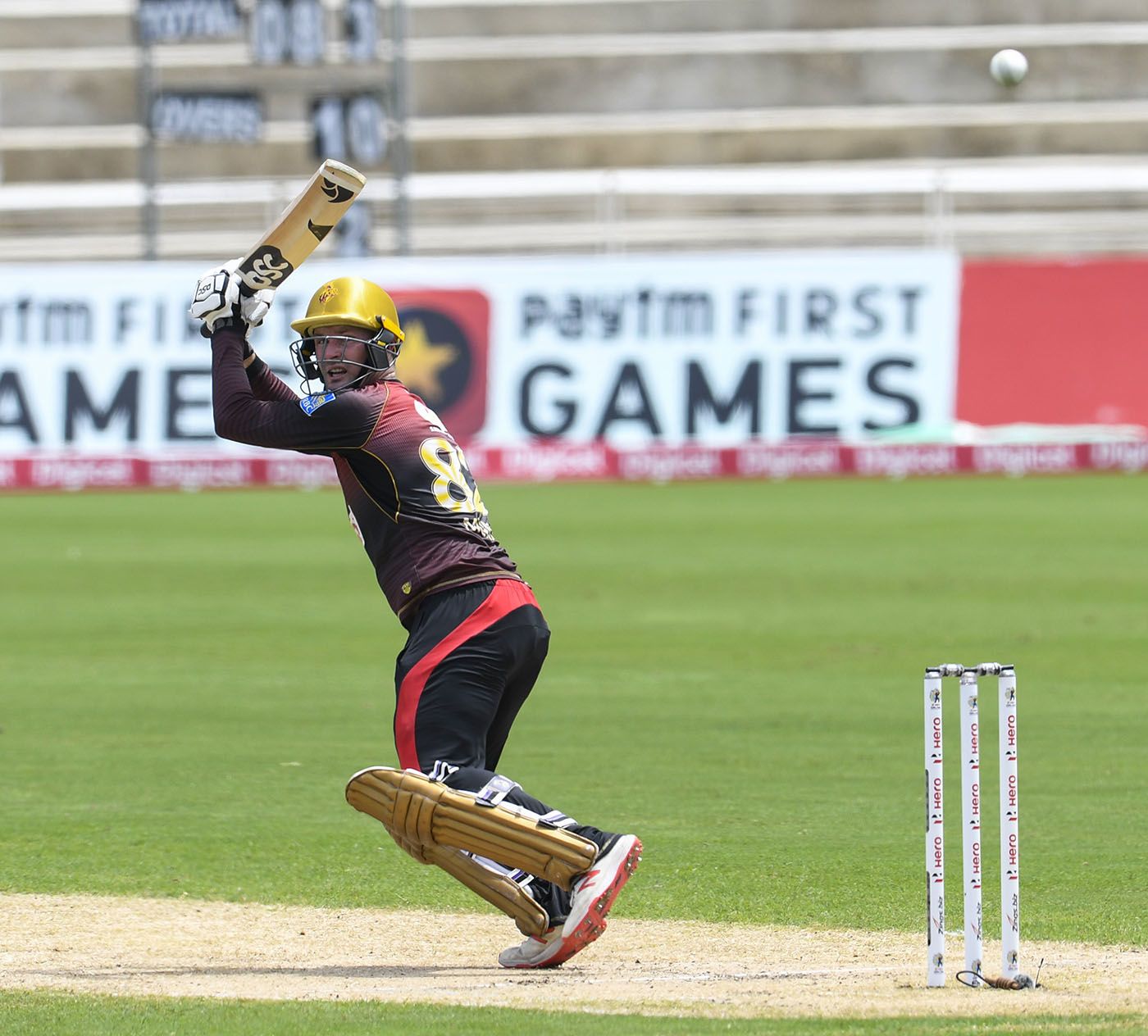 Colin Munro gets one away through third man | ESPNcricinfo.com
