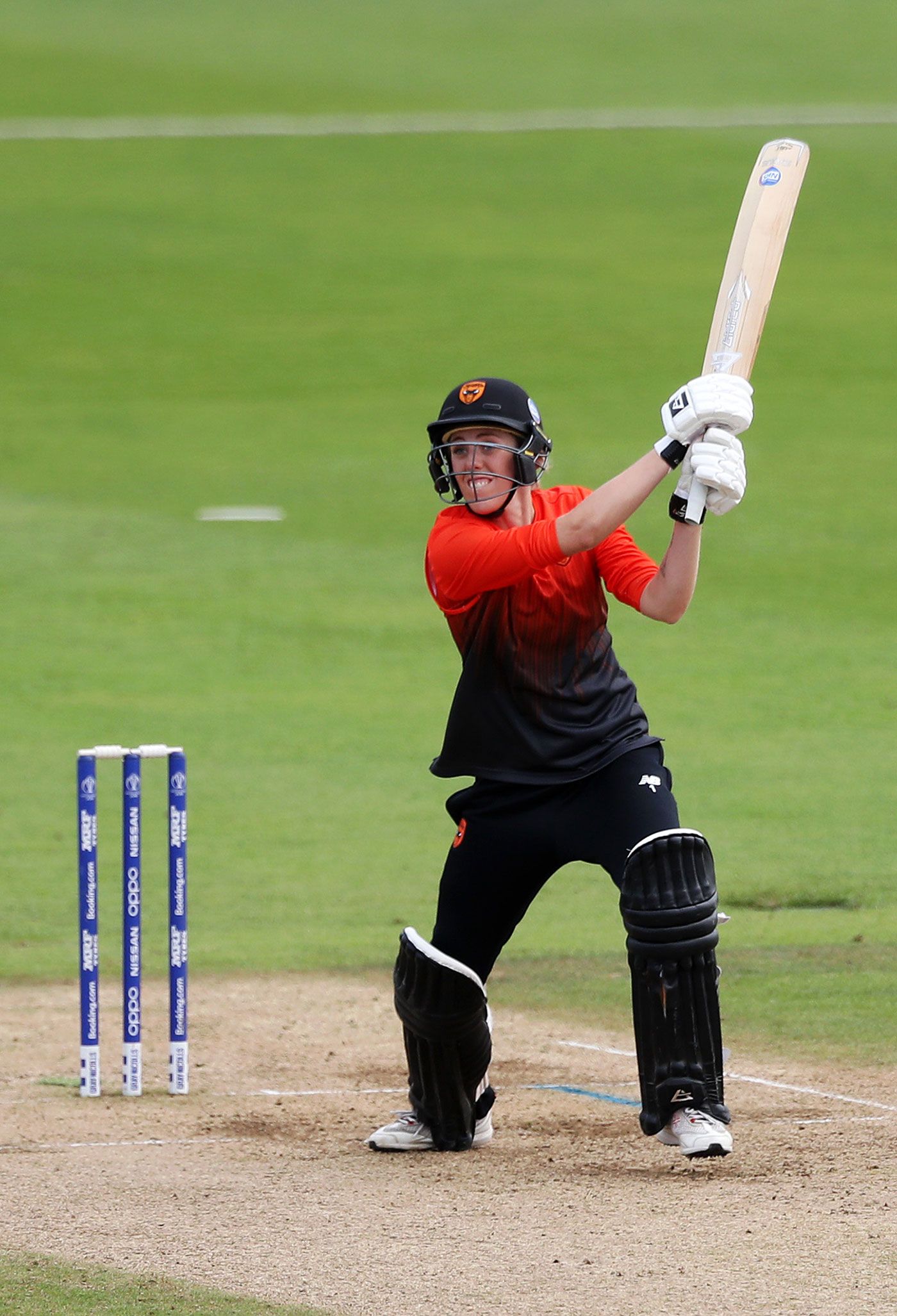 Georgia Adams flays over the covers | ESPNcricinfo.com