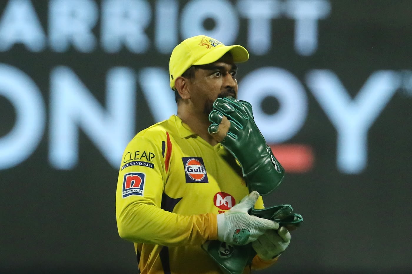 MS Dhoni gestures on the field | ESPNcricinfo.com