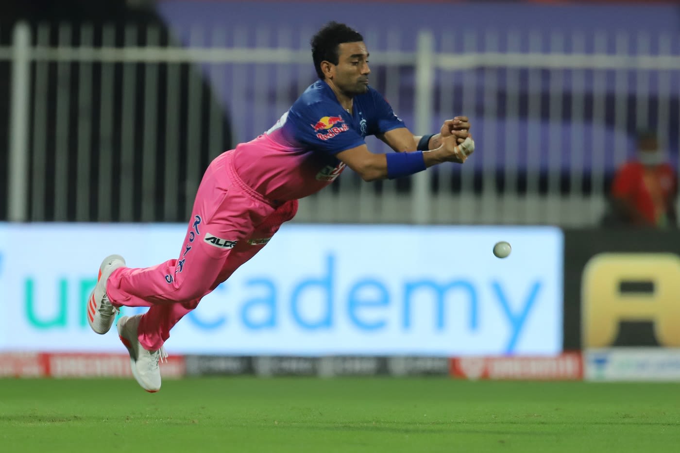 Robin Uthappa drops a skier | ESPNcricinfo.com
