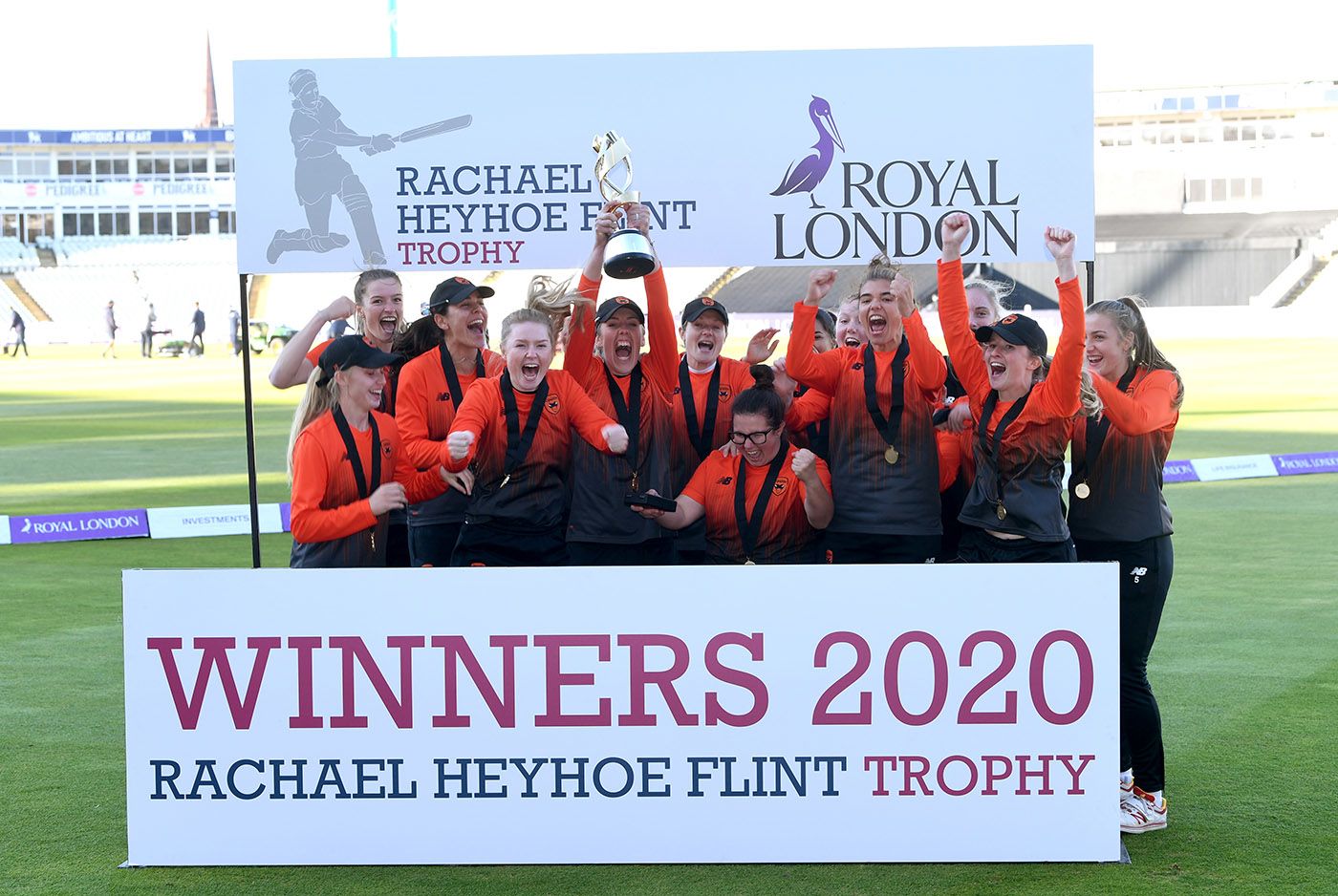 Southern Vipers celebrate winning the Rachael Heyhoe Flint Trophy ...