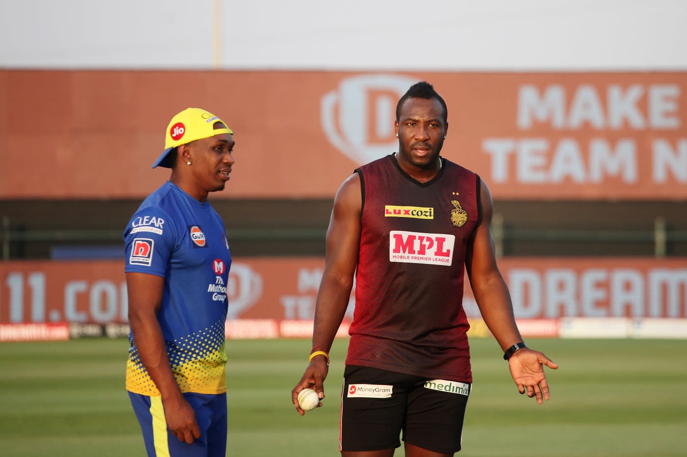 Dwayne Bravo and Andre Russell catch up | ESPNcricinfo.com