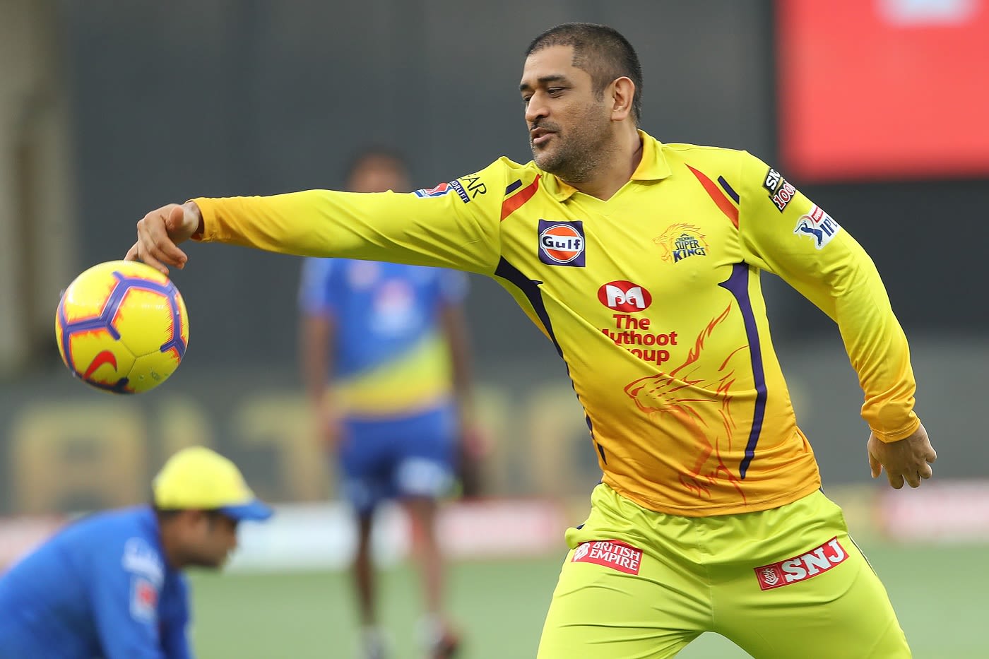 MS Dhoni warms up for the game with a spot of football | ESPNcricinfo.com