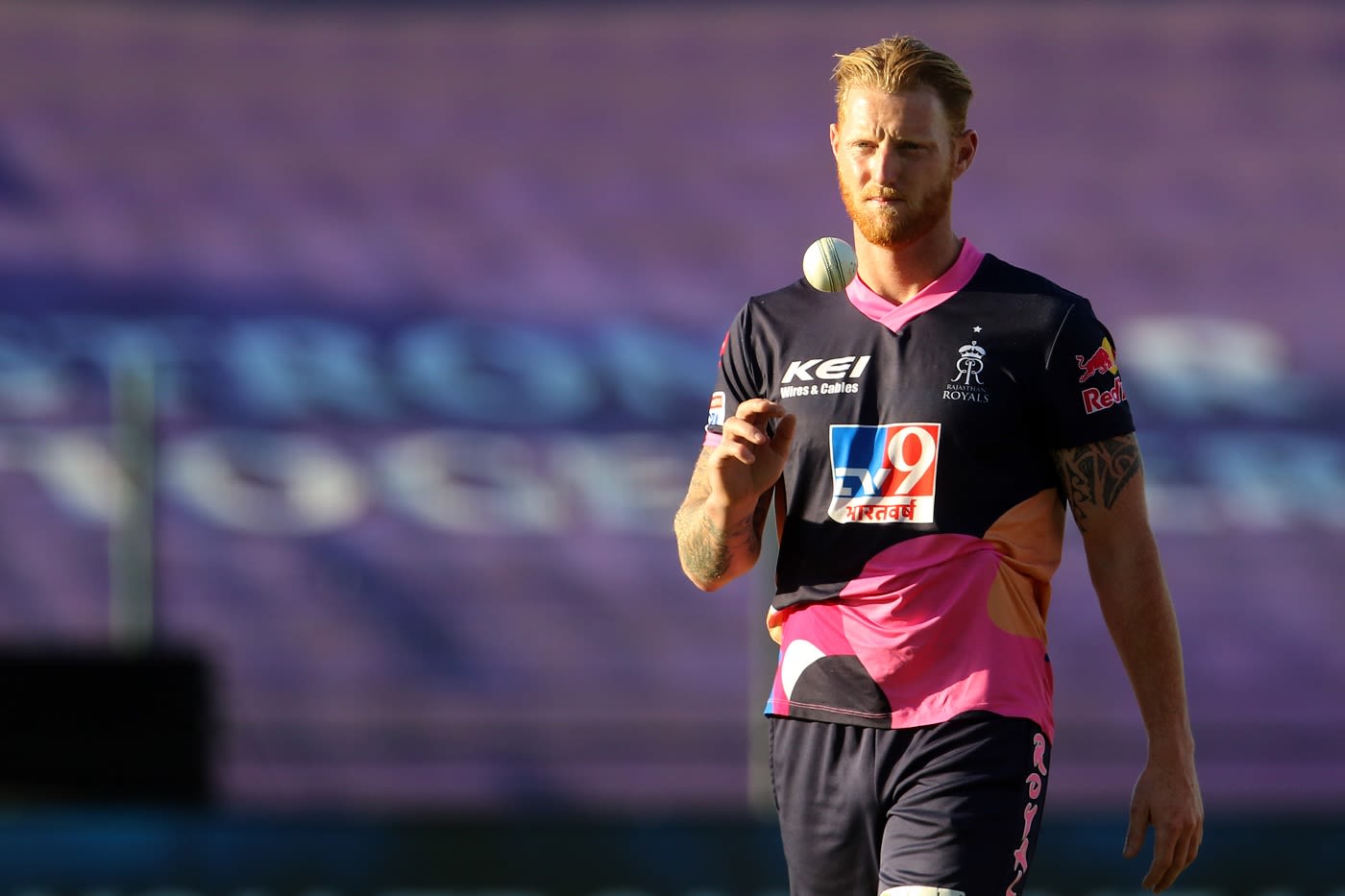 Ben Stokes warms up ahead of play | ESPNcricinfo.com