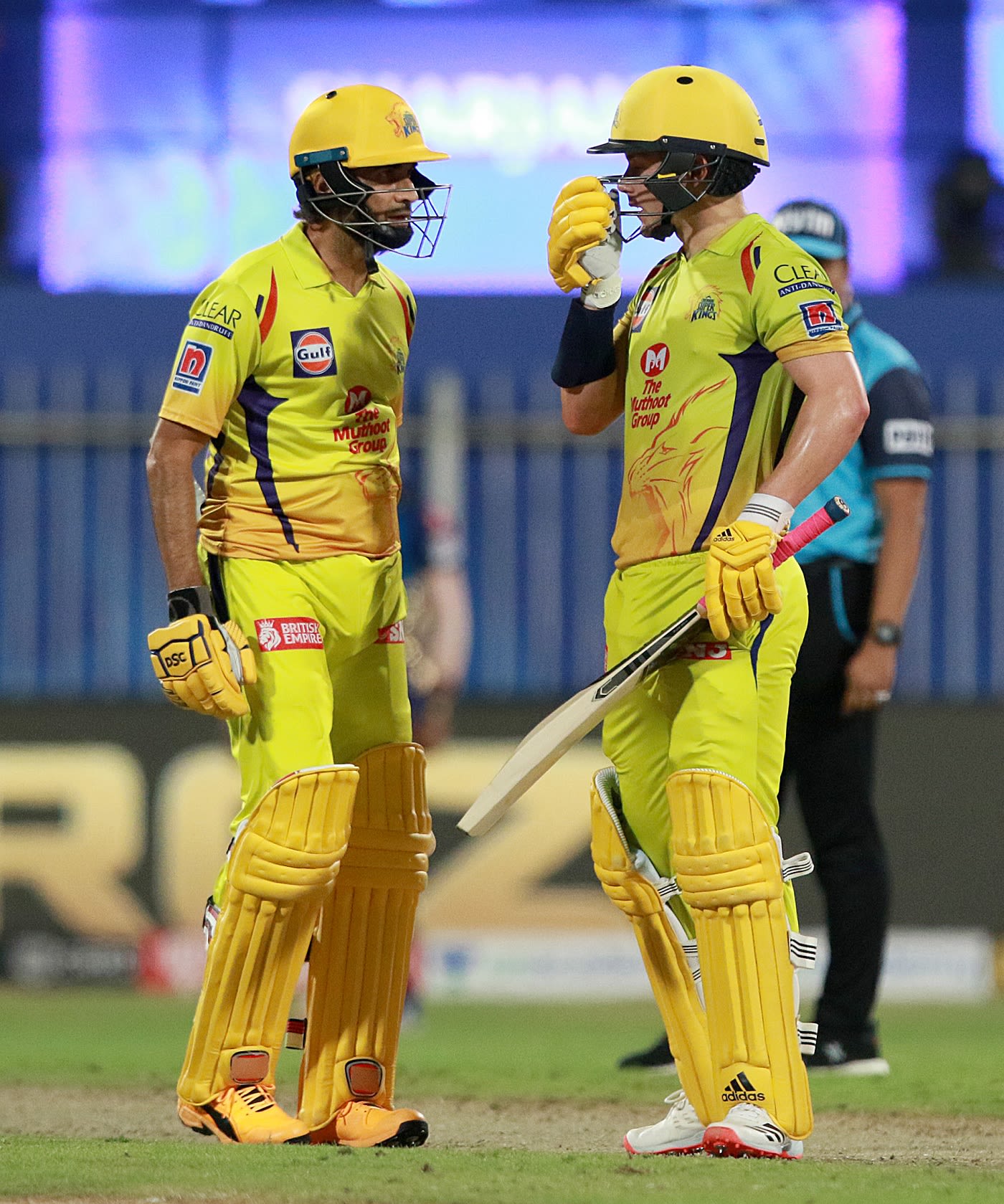 Sam Curran and Imran Tahir added 43 runs for the ninth wicket ...