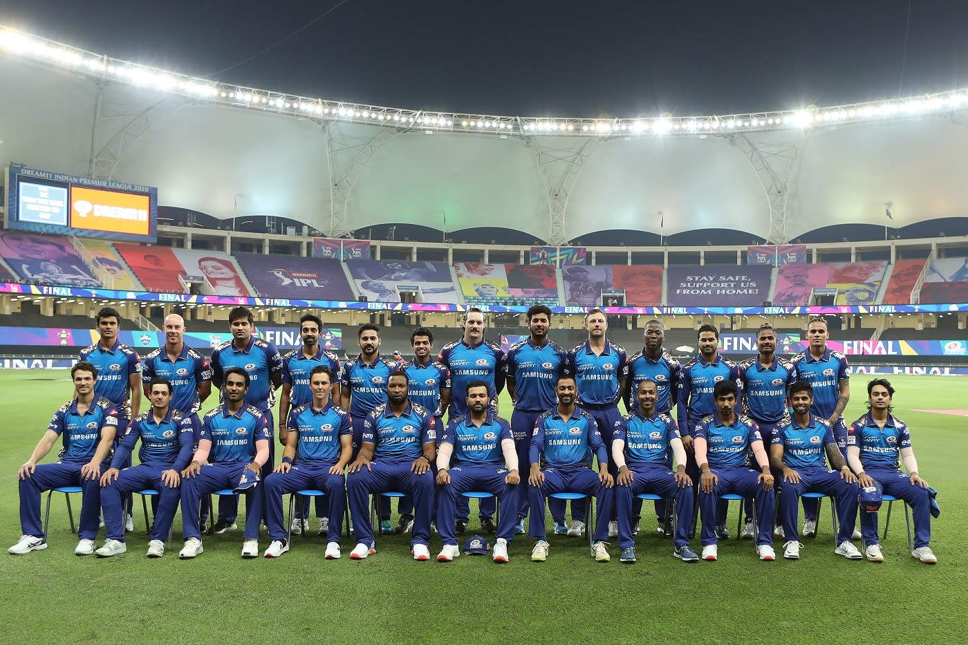 The Mumbai Indians pose for a commemorative photograph | ESPNcricinfo.com