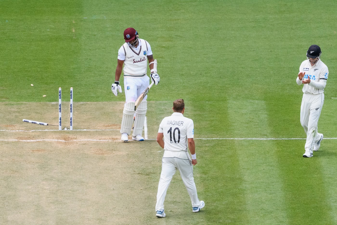 Neil Wagner flattens Shannon Gabriel's middle stump | ESPNcricinfo.com