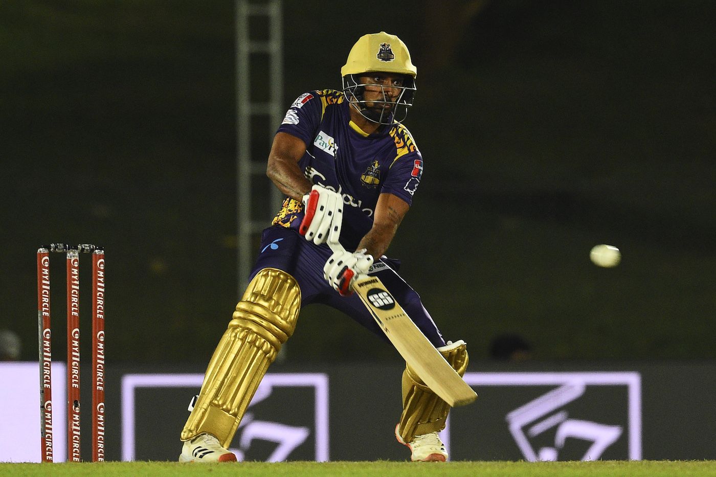 Danushka Gunathilaka tries the scoop | ESPNcricinfo.com