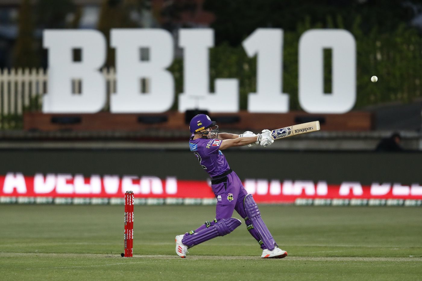 Crowds, colour and crazy sixes - the tenth edition of the Big Bash ...