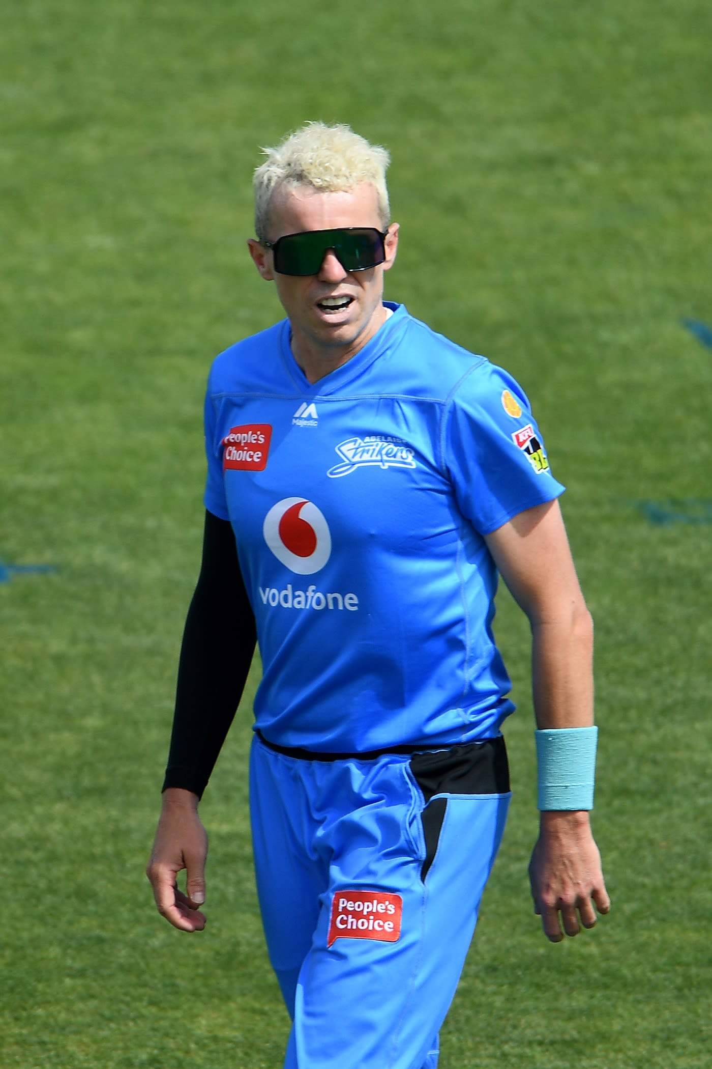 Peter Siddle looks on | ESPNcricinfo.com