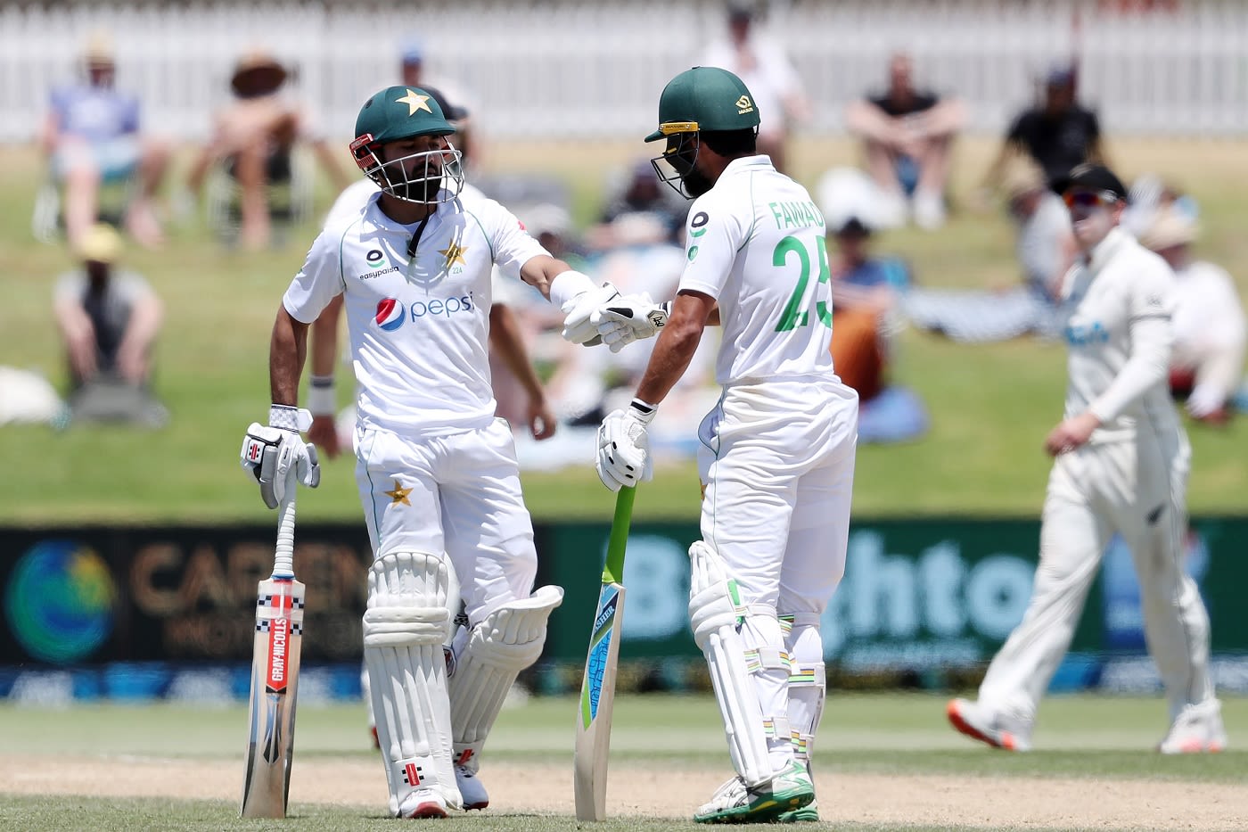 Mohammad Rizwan and Fawad Alam punch gloves | ESPNcricinfo.com