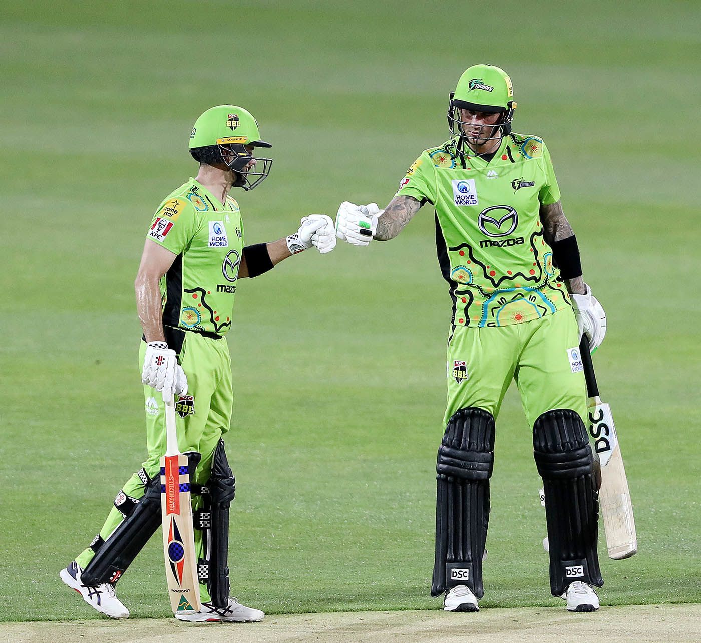 Callum Ferguson and Alex Hales batted serenely in the run chase ...