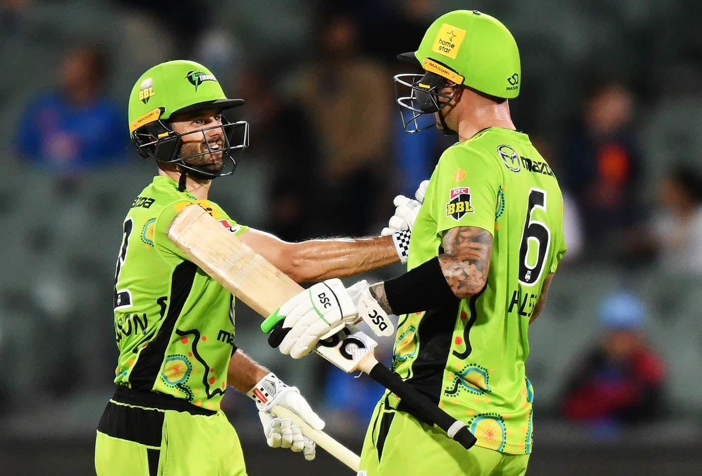 Callum Ferguson and Alex Hales saw the Thunder home | ESPNcricinfo.com