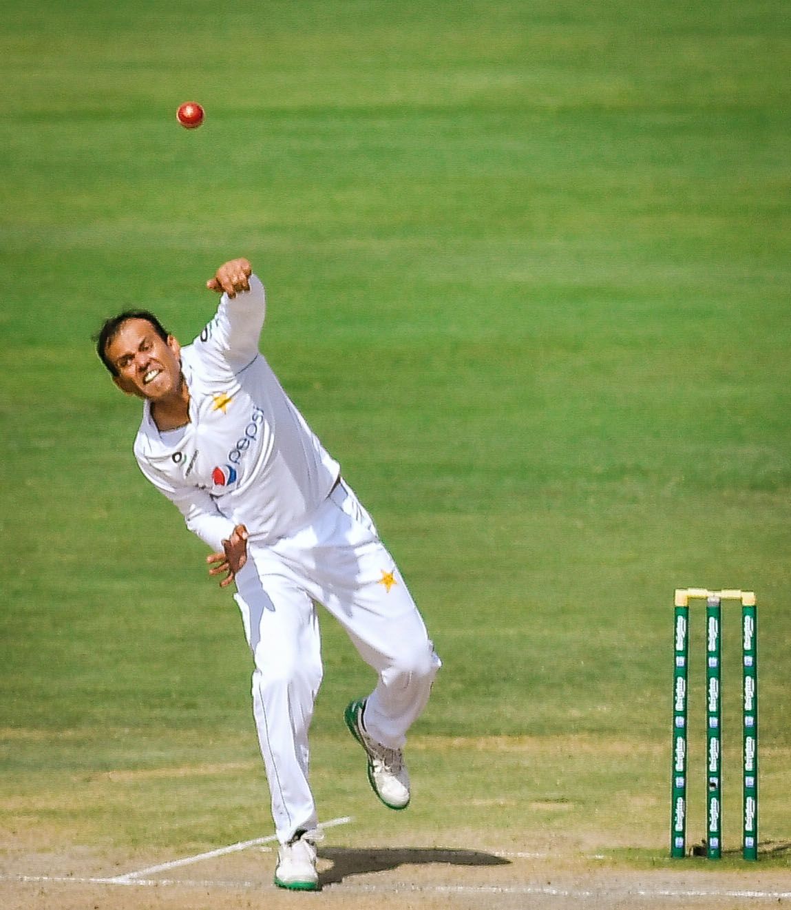 Nauman Ali bowls on debut | ESPNcricinfo.com