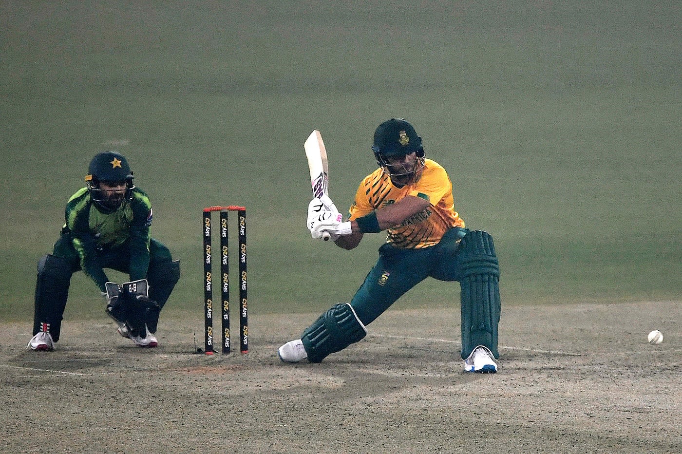 Reeza Hendricks shapes to sweep the ball | ESPNcricinfo.com