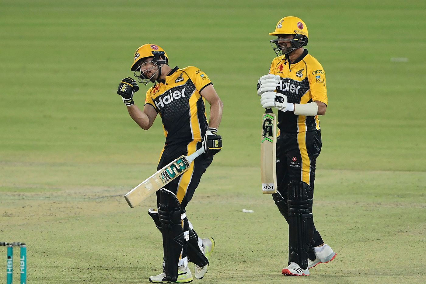 Haider Ali and Shoaib Malik celebrate victory | ESPNcricinfo.com