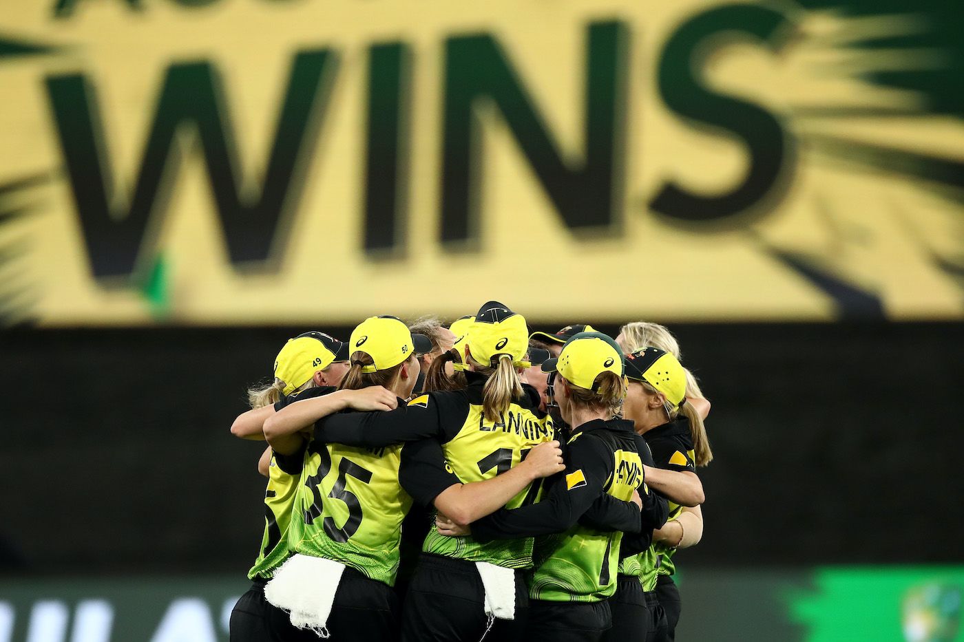 Australia celebrate their win | ESPNcricinfo.com