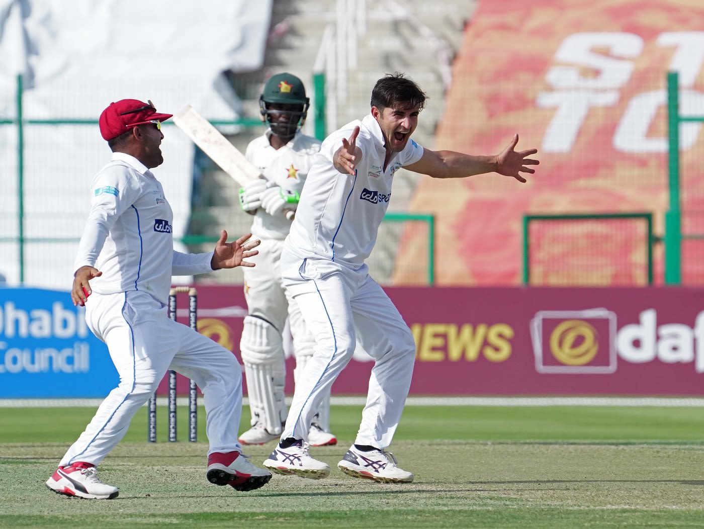 Amir Hamza belts out an appeal | ESPNcricinfo.com