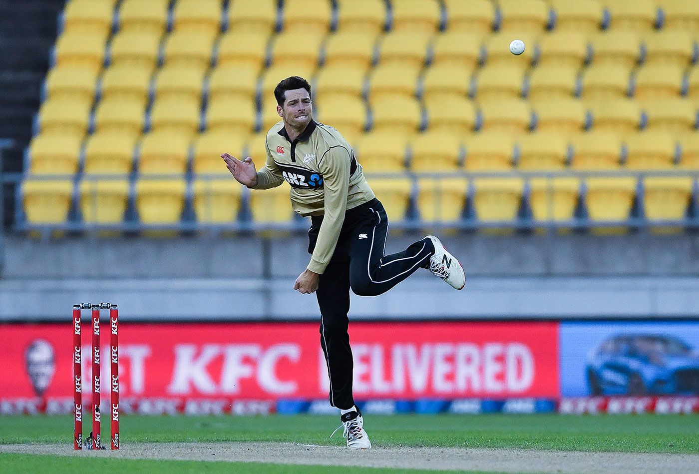 Mitchell Santner was back in action | ESPNcricinfo.com