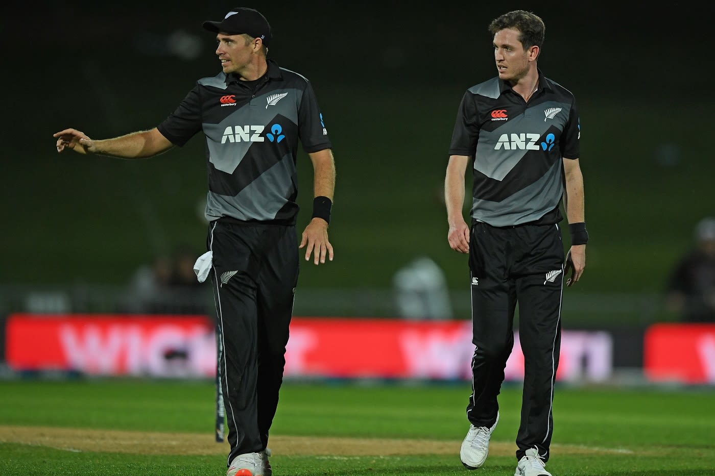 Tim Southee and Adam Milne squeezed Bangladesh in their chase ...