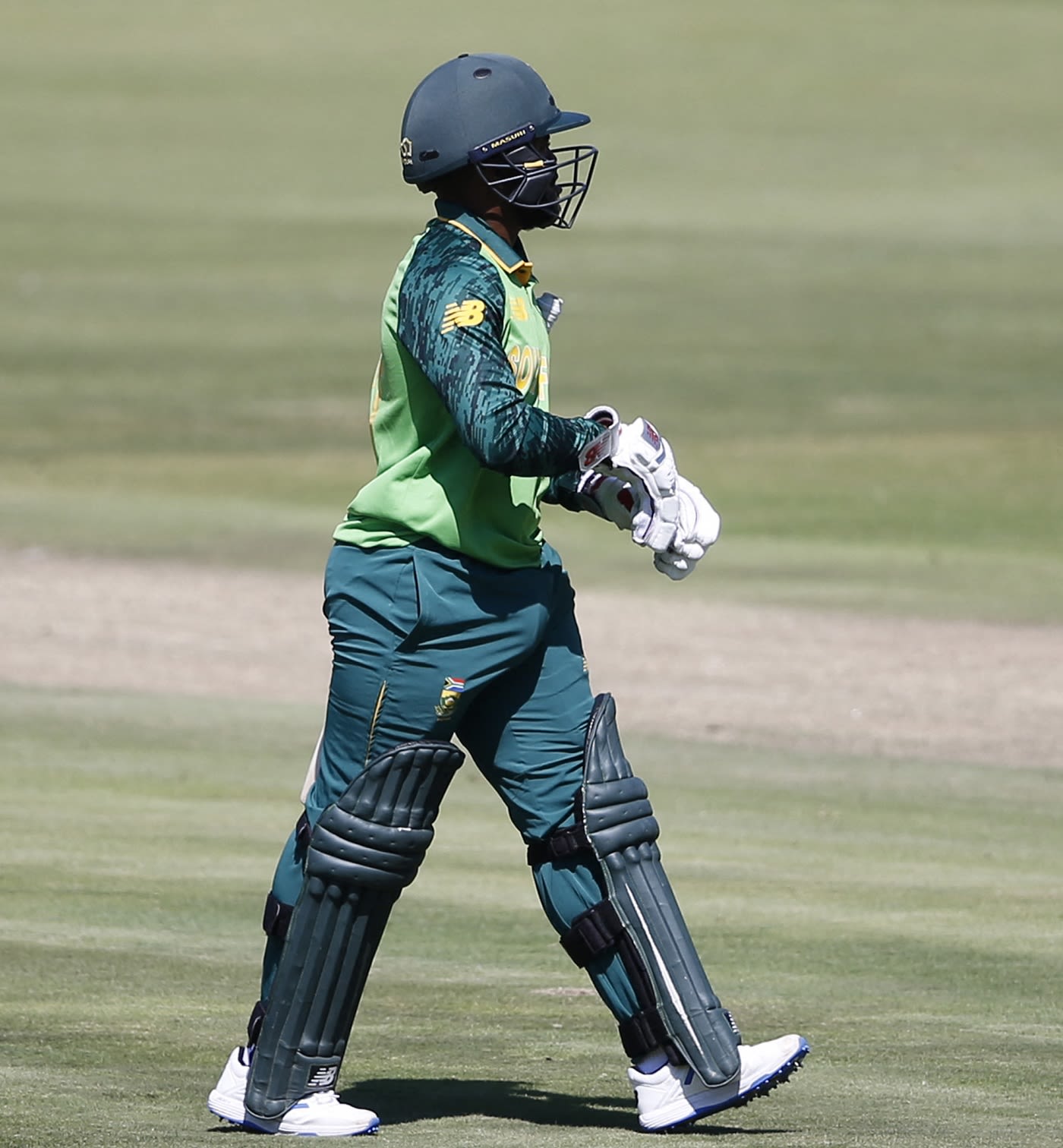 Temba Bavuma walks back for 1 in his first match as South Africa ...