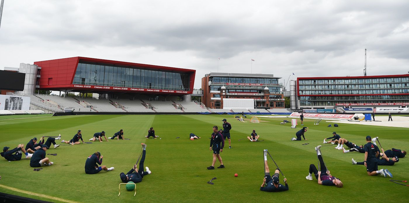Darren Veness leads a warm-up | ESPNcricinfo.com