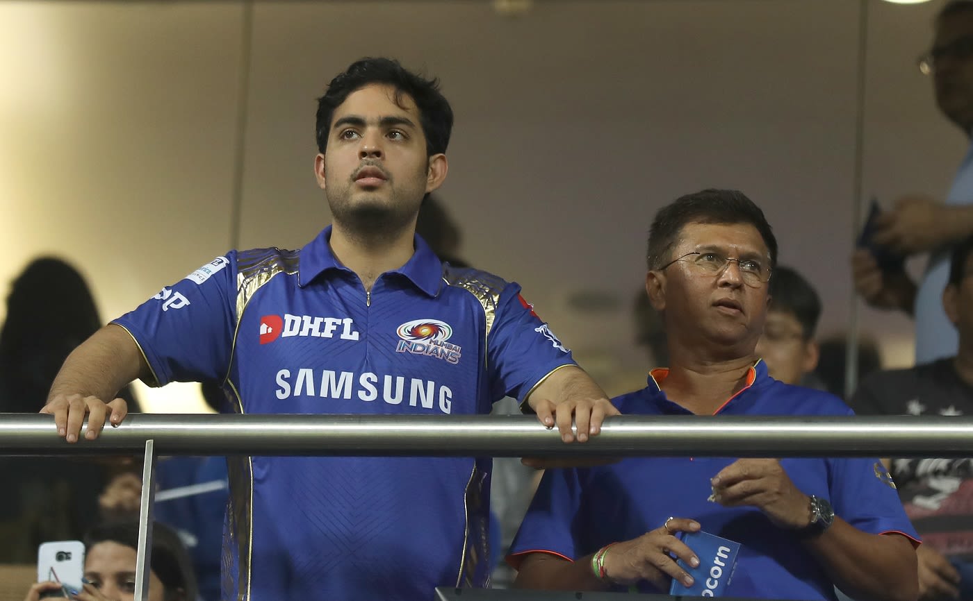 Kiran More watches a match with Akash Ambani | ESPNcricinfo.com