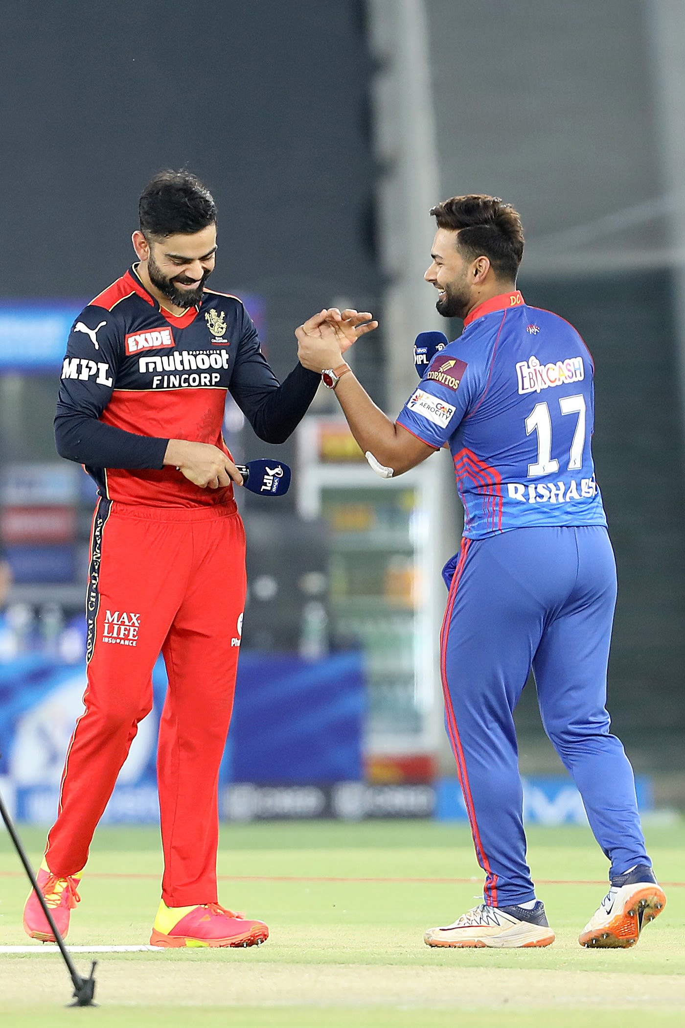 Virat Kohli and Rishabh Pant share a laugh | ESPNcricinfo.com