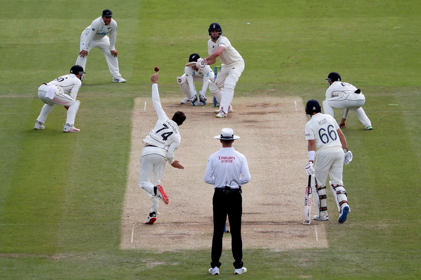 Mitchell Santner bowls to Dom Sibley on the fifth day | ESPNcricinfo.com