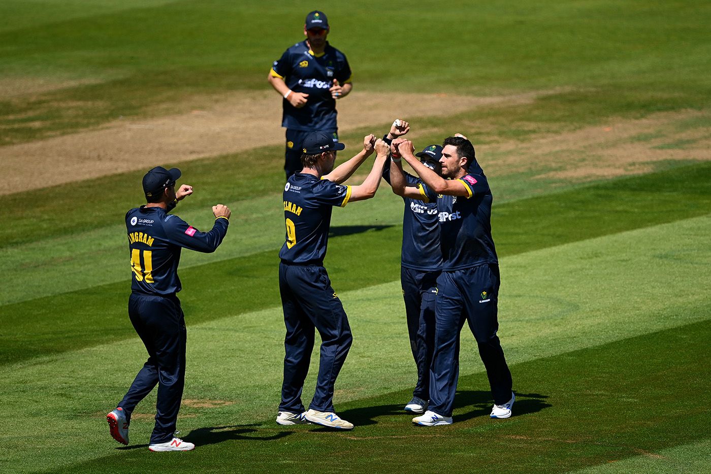 Ruaidhri Smith celebrates a breakthrough | ESPNcricinfo.com