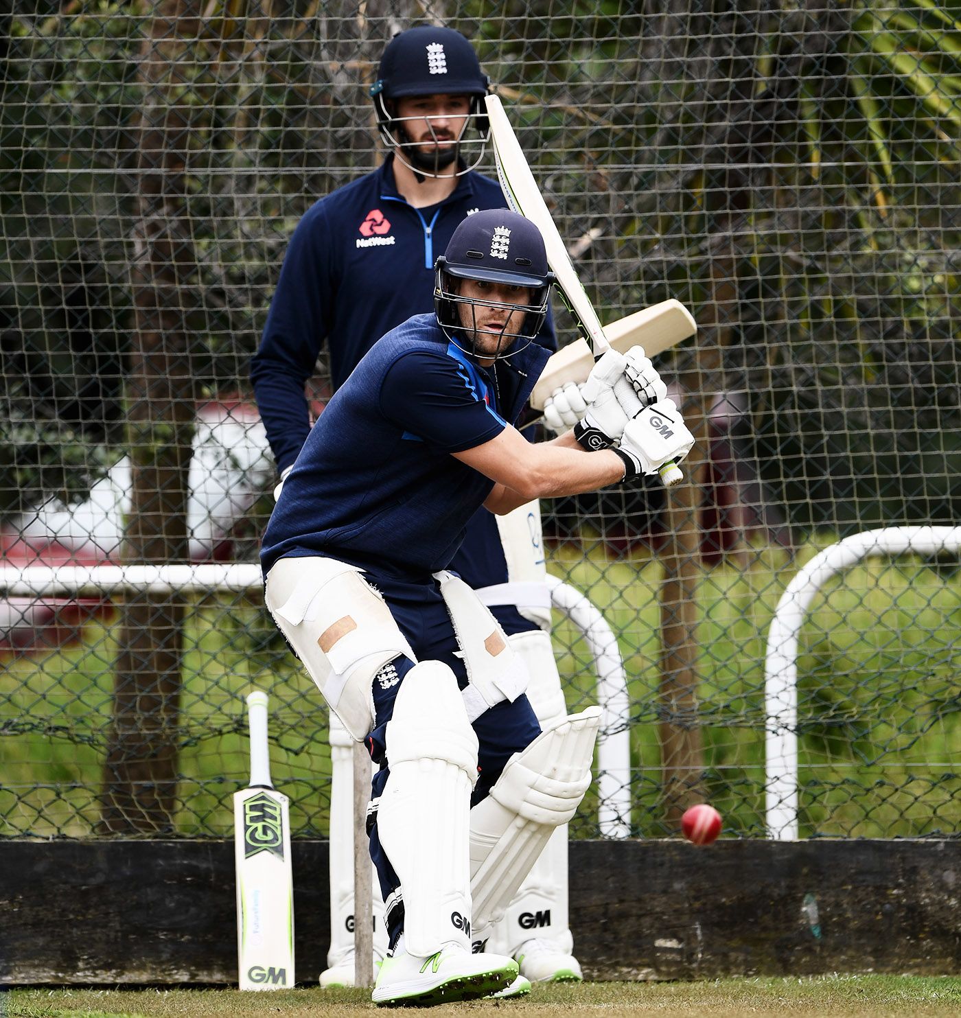 James Vince watches Dawid Malan bat in the nets | ESPNcricinfo.com