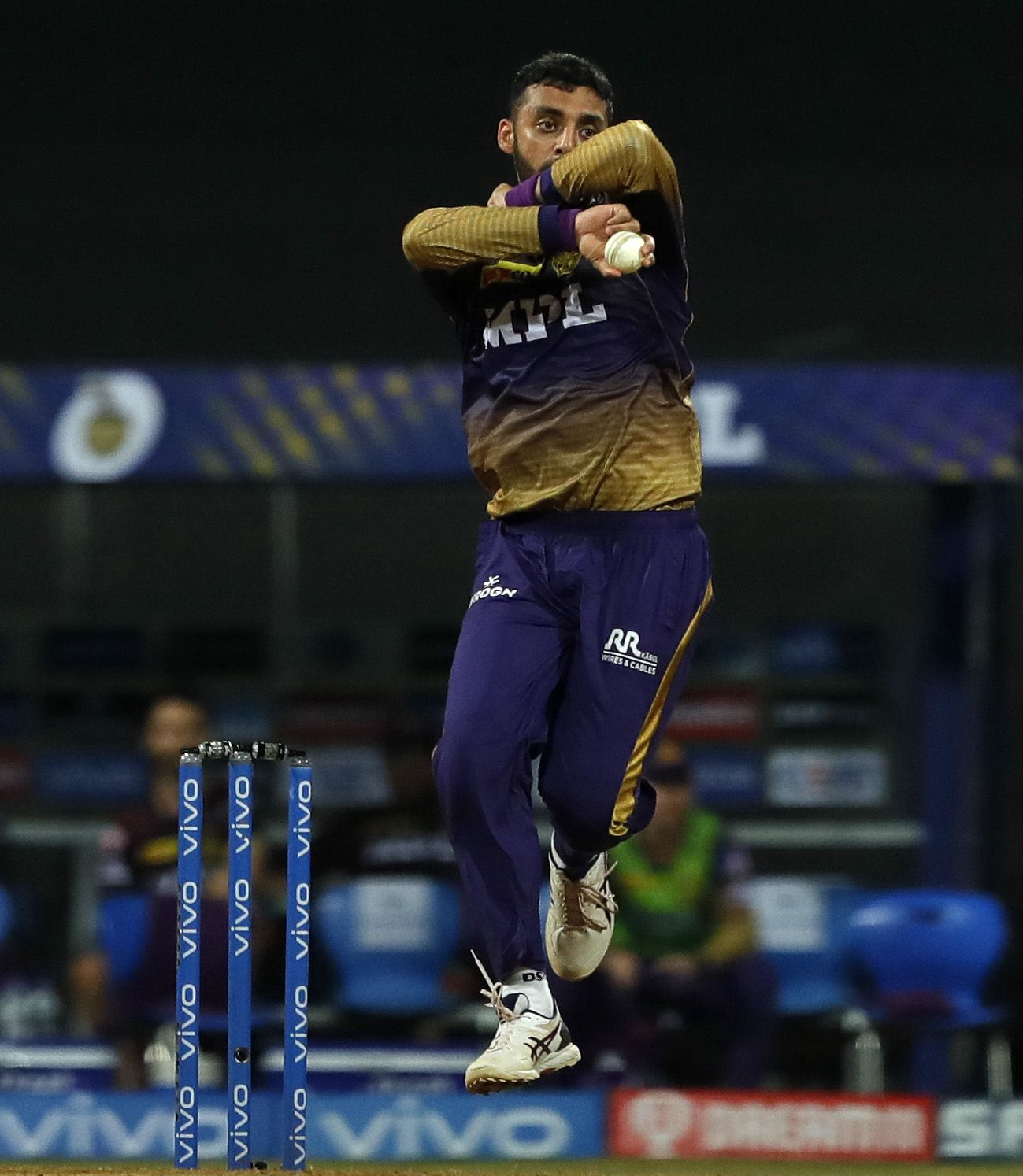Varun Chakravarthy bowls | ESPNcricinfo.com