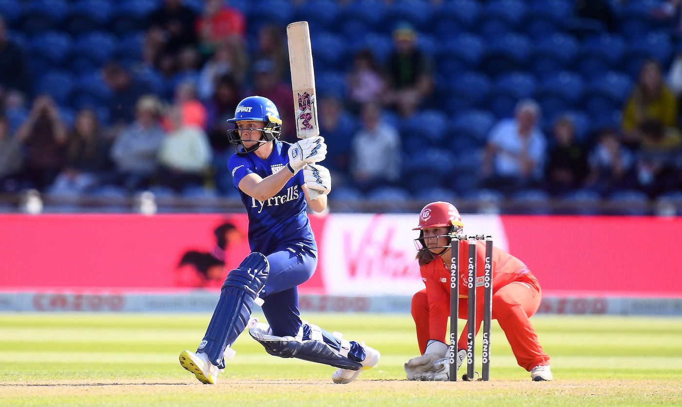 Heather Knight shapes up for a reverse sweep | ESPNcricinfo.com